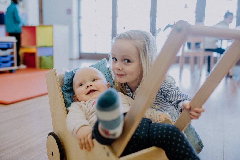 Urlaub mit Baby: Babywelt im - Familienhotel Moar Gut